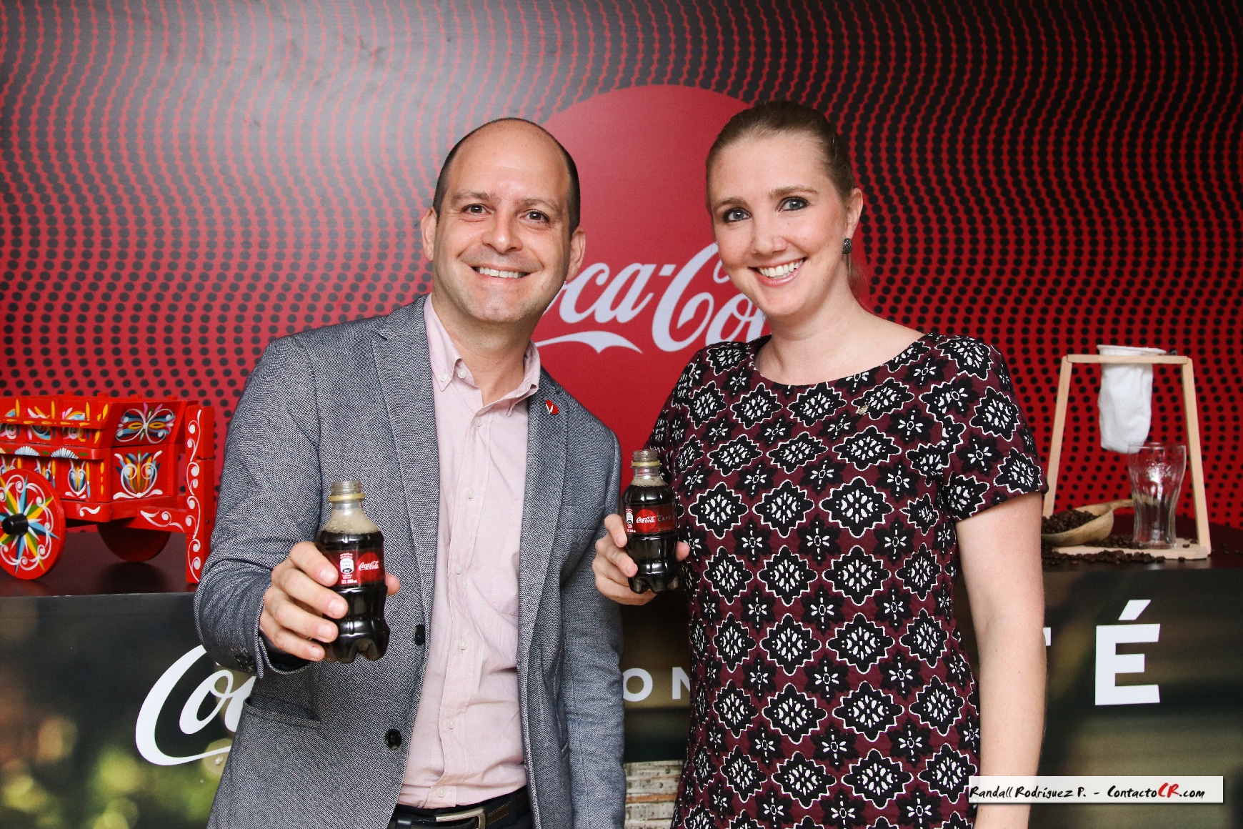 Coca-Cola con Café una recarga de sabor. - www.contactocr.com