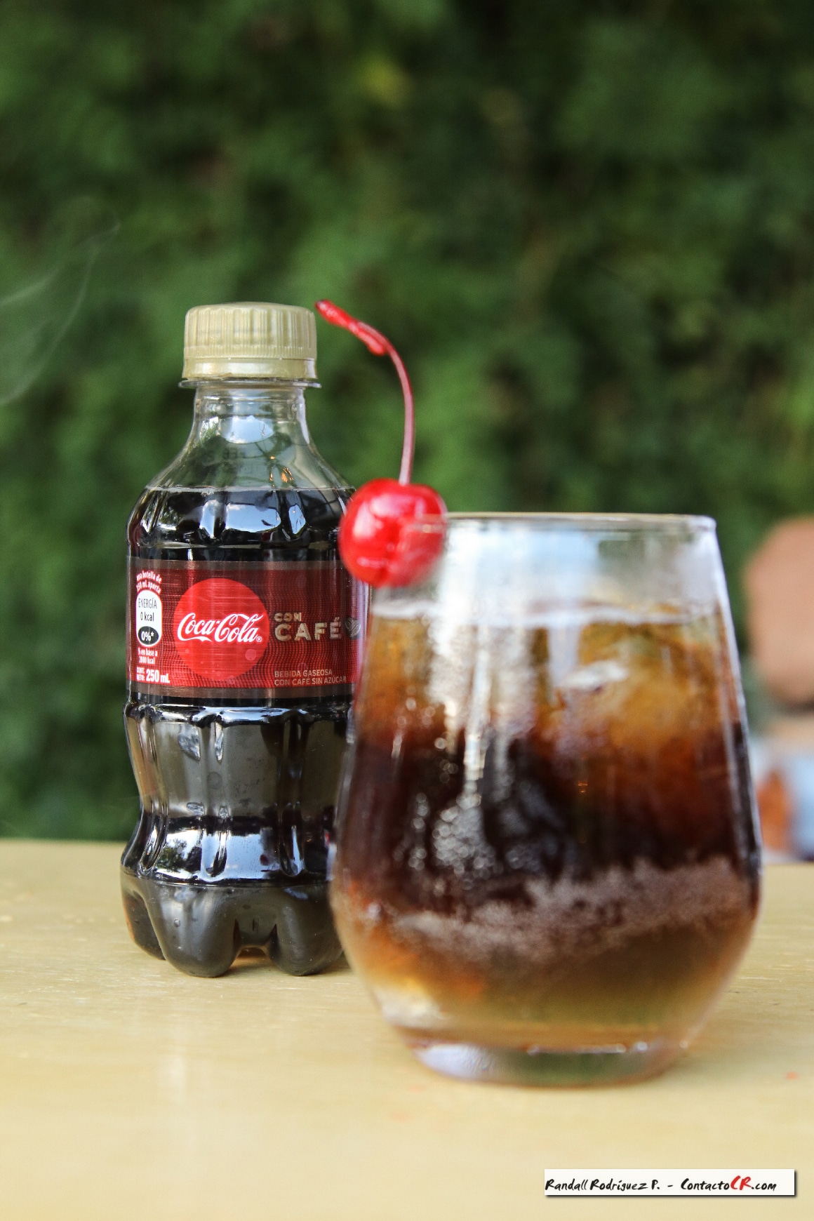 Coca-Cola con Café una recarga de sabor. - www.contactocr.com