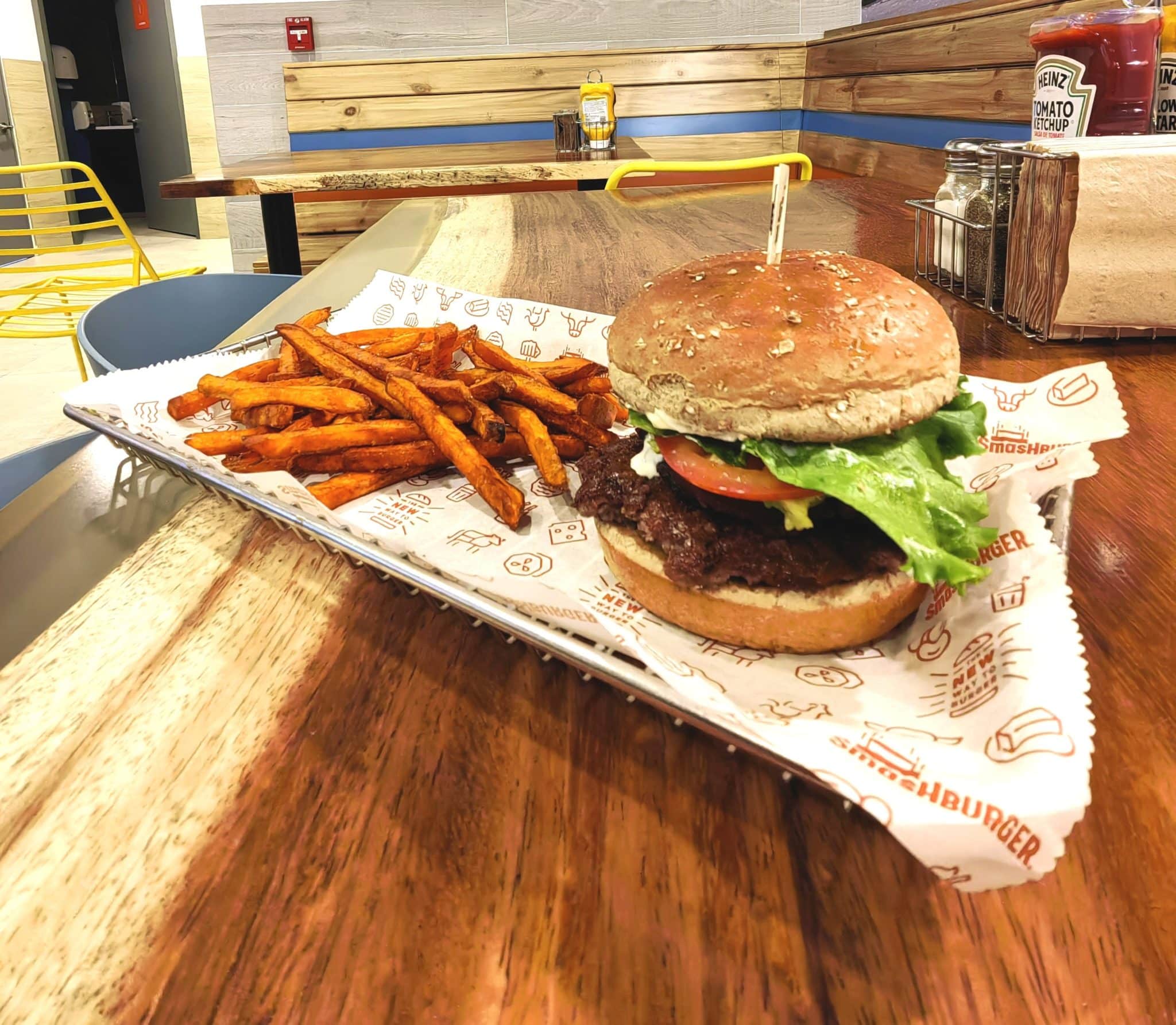 Smashburger abre su quinto restaurante en Paseo Colón