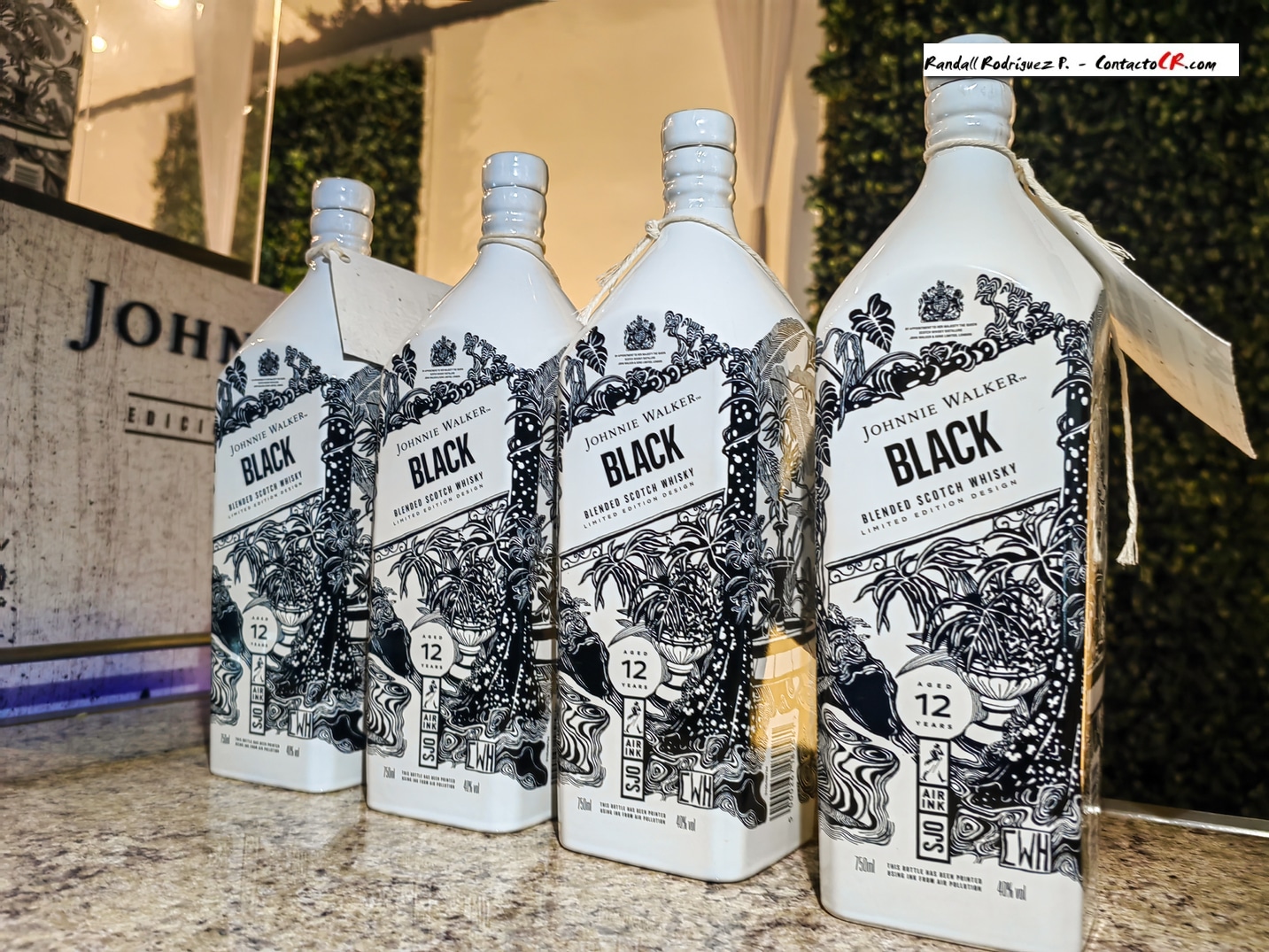 Johnnie Walker con innovadora botella