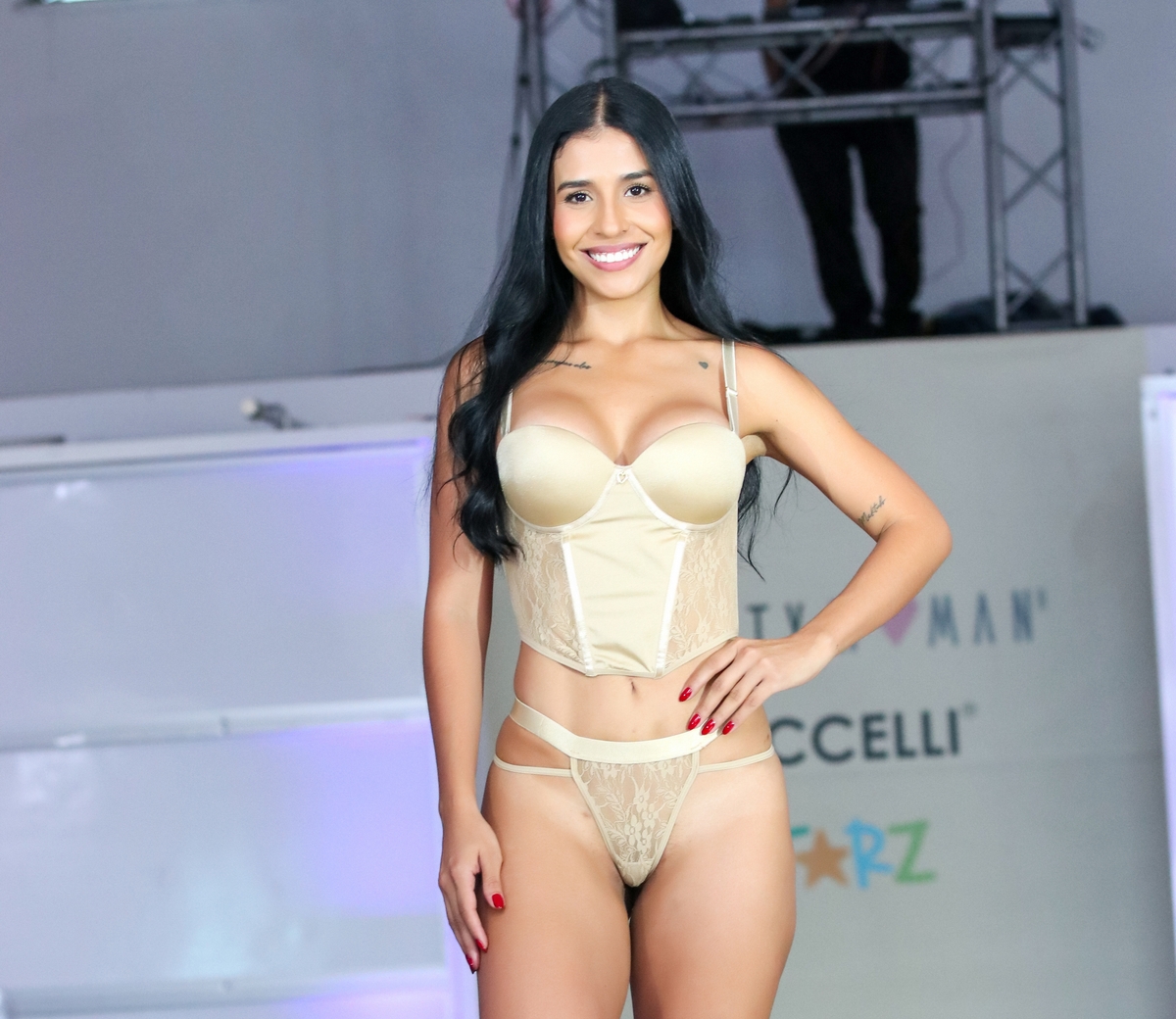 Camila Tobón en pasarela